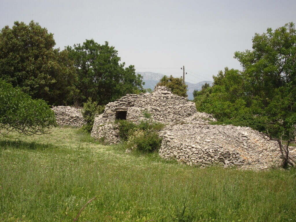 Izvještaj sa Brača: SVAKA STINJA GRADI! - 4 GRADA DRAGODID